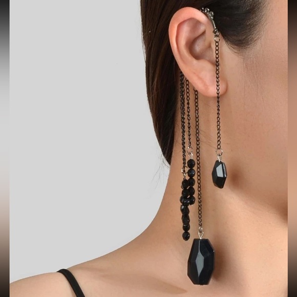 Hot Topic | Jewelry | Dangle Ear Cuff | Poshmark